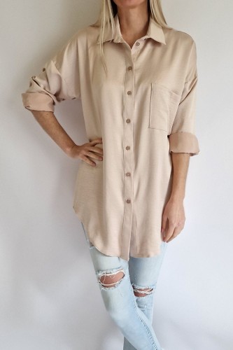 Koszula Stacy z kieszonką zapinana na guziki oversize pudrowy róż Moom Wear